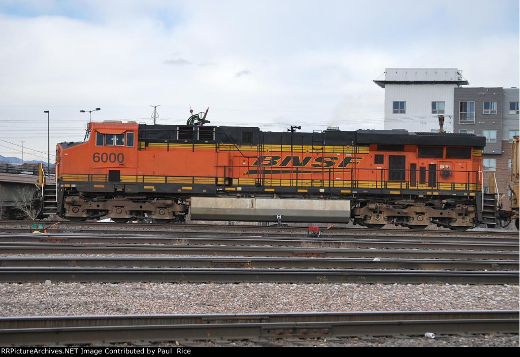 BNSF 6000
